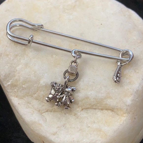 Naty & Me Creations | Jewelry | Boy Girl Siblings Pin Brooch | Poshmark